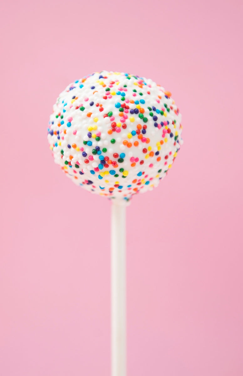 Standard Round Cake Pops (1 dz) – GlamBerries by Angela